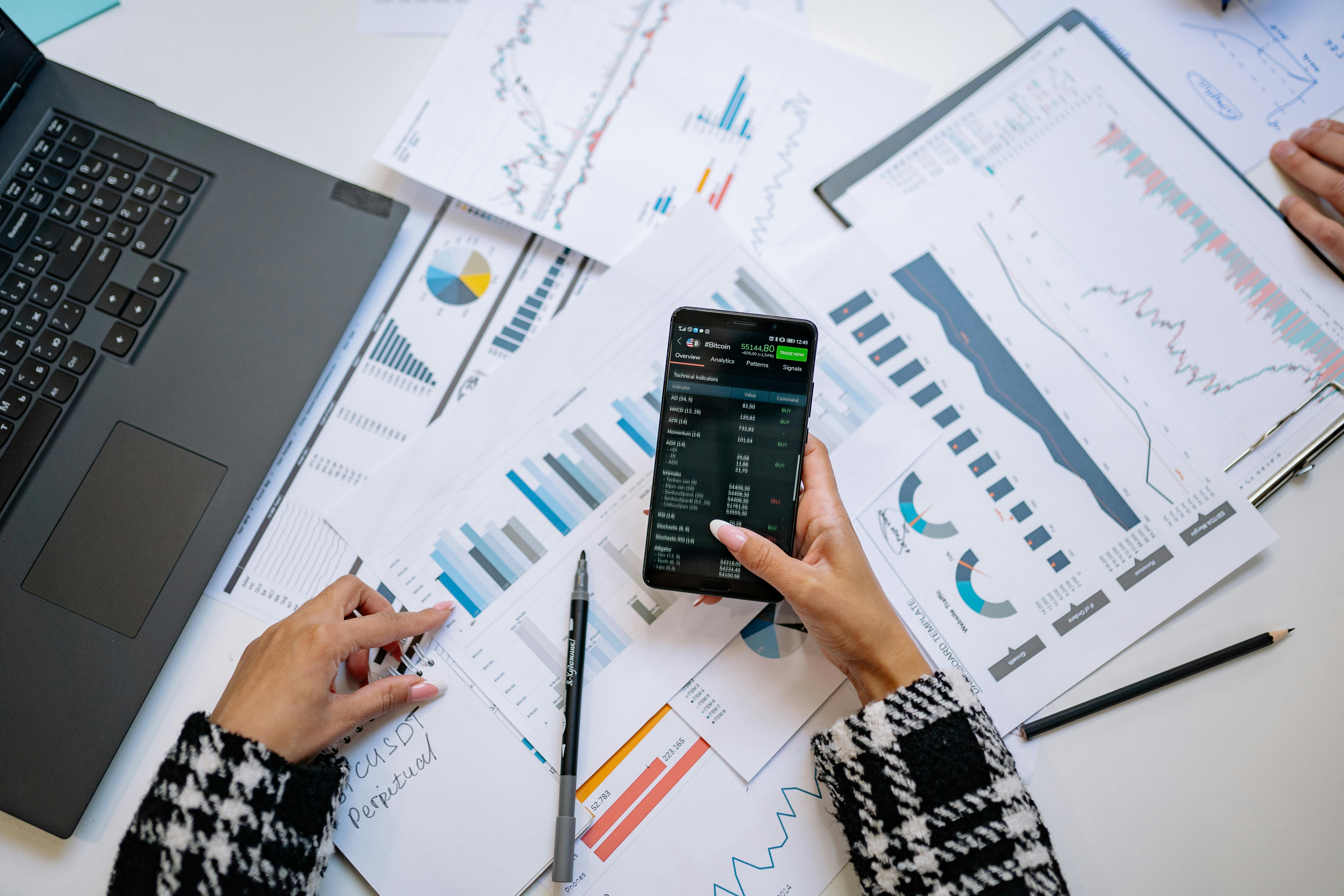 Social Reach vs Engagement: Which is Better?